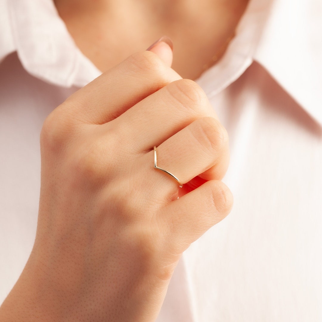 Wishbone Ring 14k Solid Gold, Curved Wedding Band, Plain V Shaped Ring ...