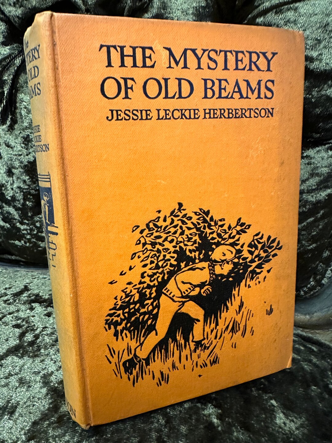 The Mystery of Old Beams - Leckie Herbertson, Jessie . Thomas Nelson ...
