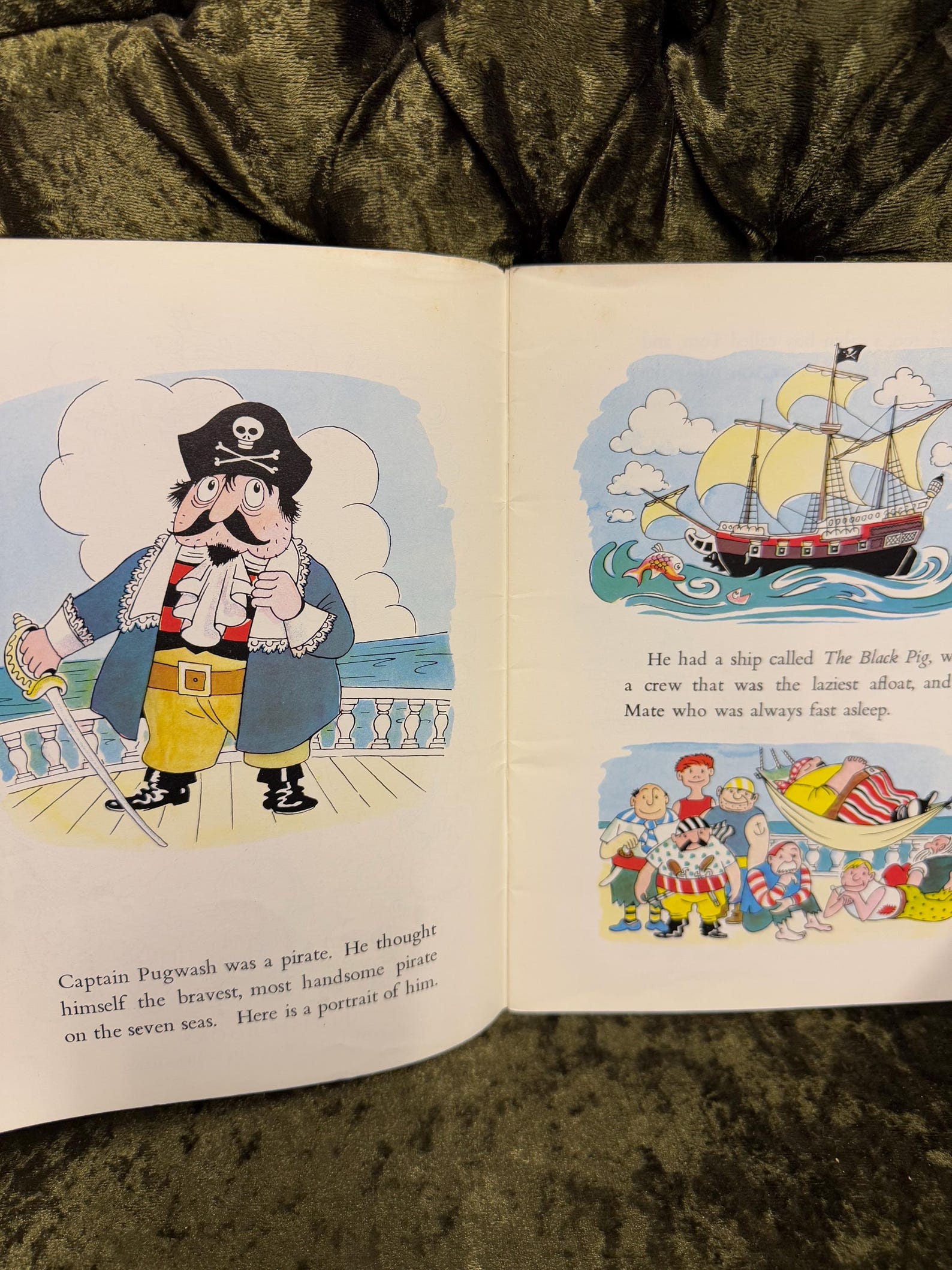CAPTAIN PUGWASH. A Pirate Story by John Ryan. 1987. Puffin Picture Book ...