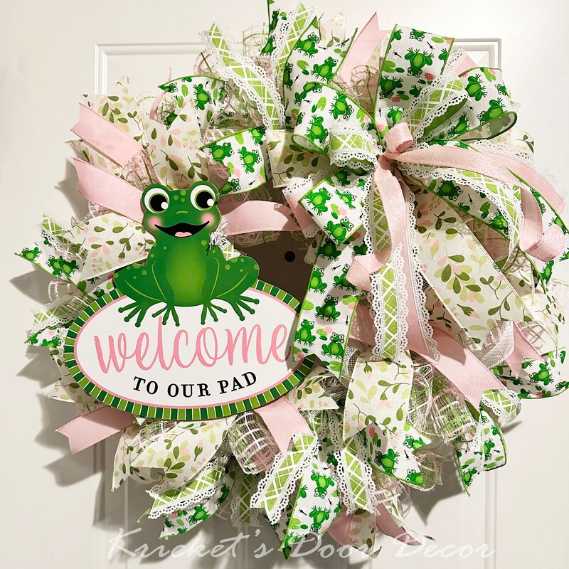 Frog Wreath - Etsy