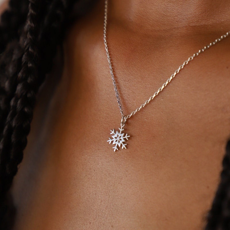 Snowflake Necklace - Etsy