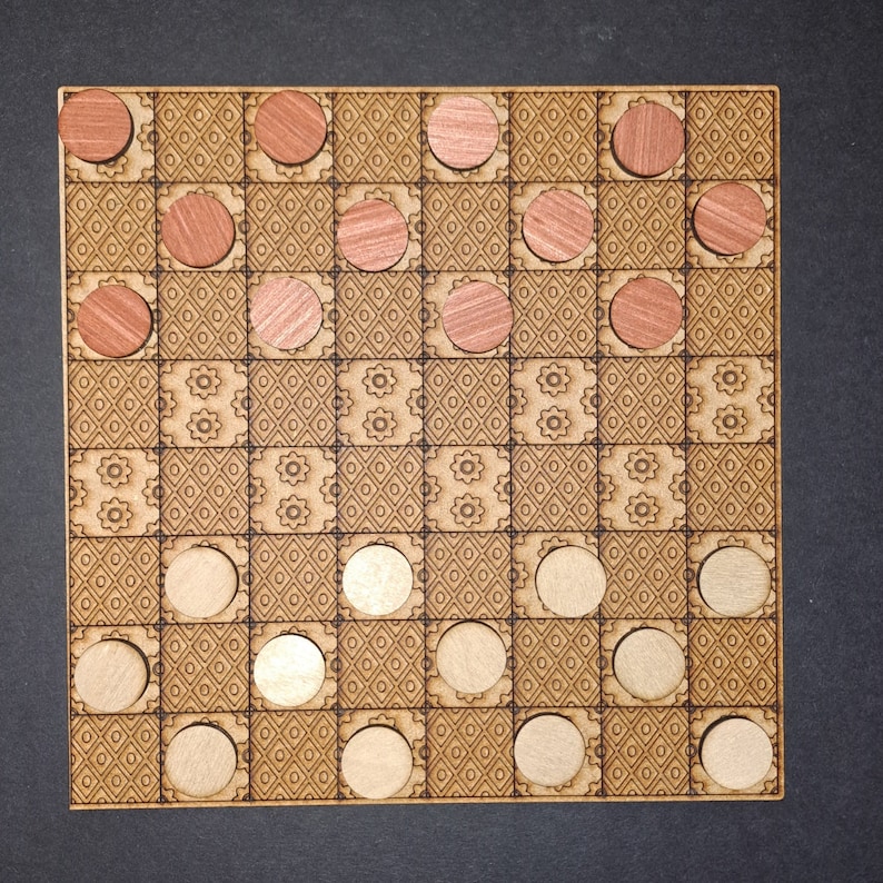 Wooden Draughts Board and Counters - Checkers Board is 20cm by 20cm by ...