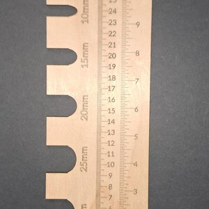 Wooden Twig or Stick Measuring Tool - 25cm or 10inches EYFS School Home ...