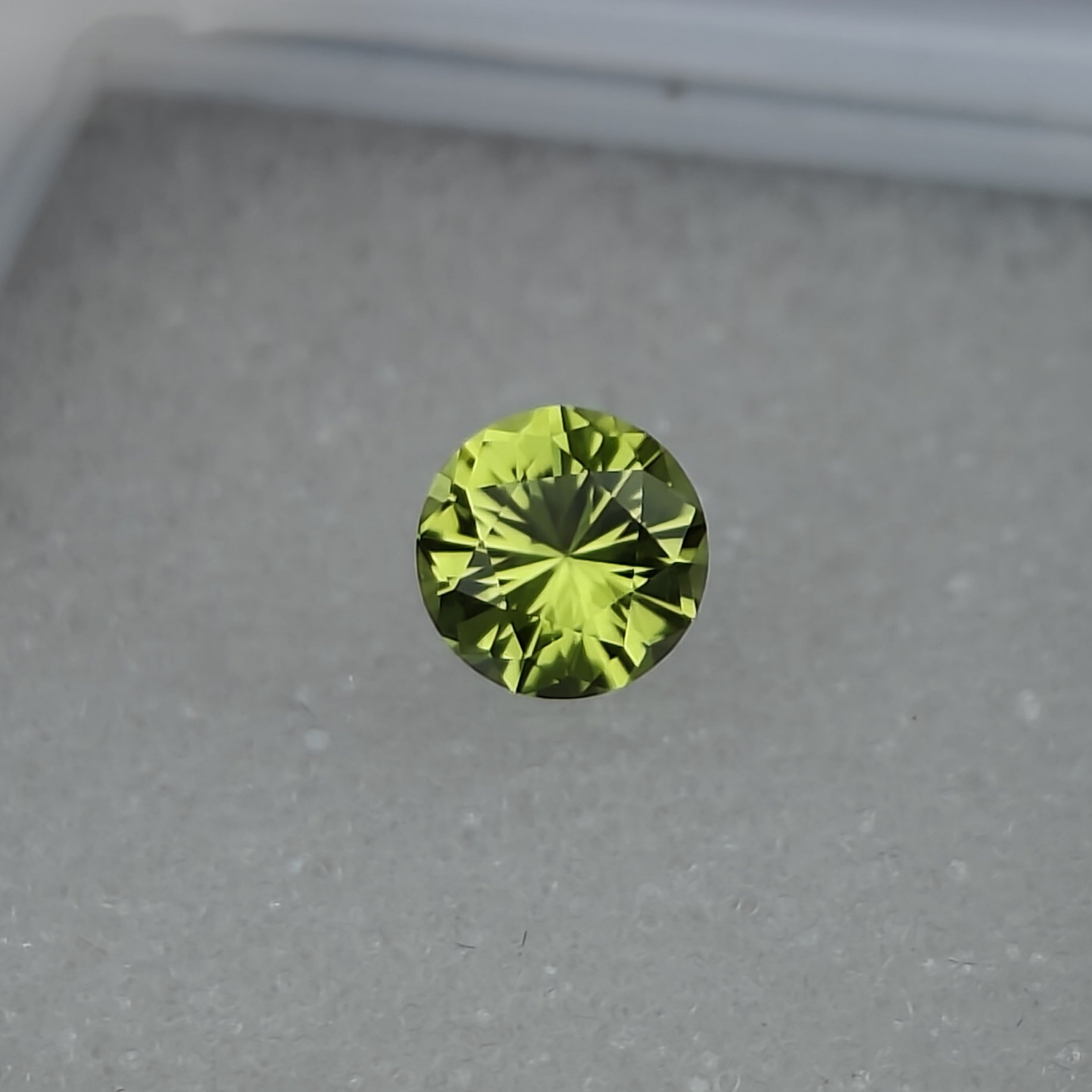 Precision Cut 0.90ct Natural Peridot, 6 MM Round Cut Peridot, Mint ...