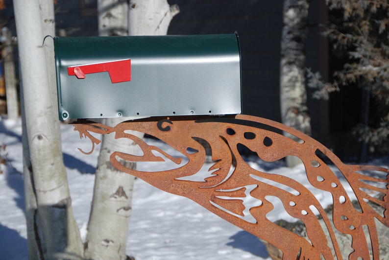 Rising Trout Mailbox Stand an Attractive Way to Receive Mail - Etsy