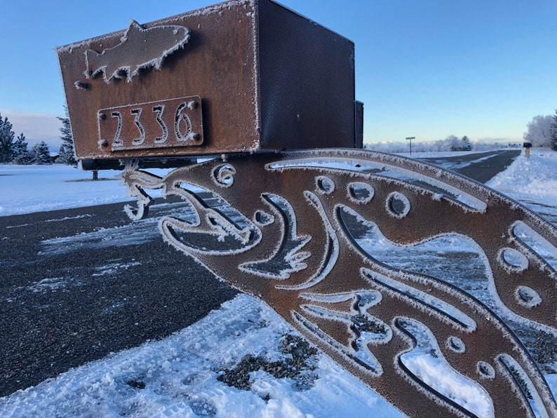 Rising Trout Mailbox Stand, an Attractive Way to Receive Mail and ...