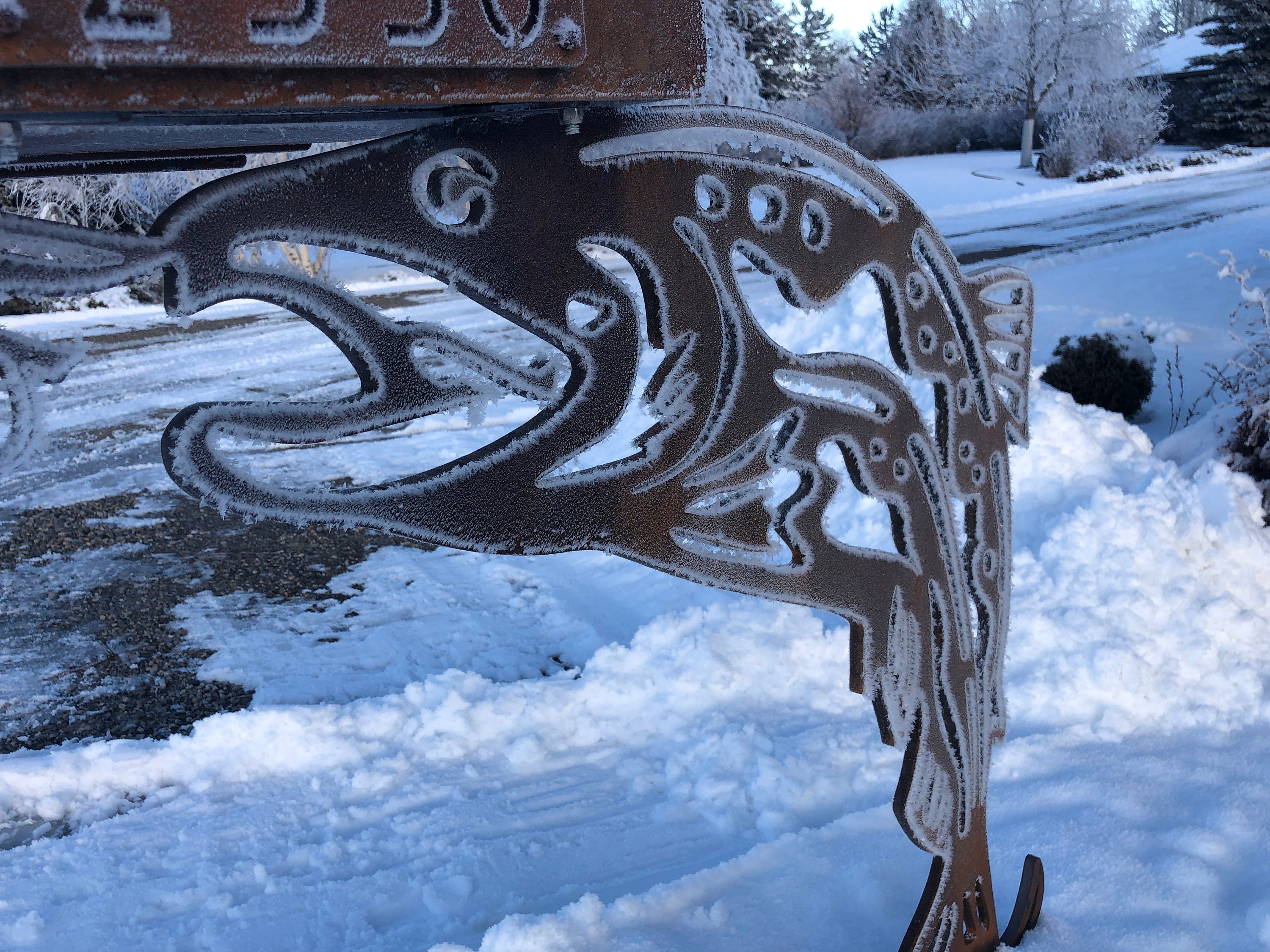 Rising Trout Mailbox Stand, an Attractive Way to Receive Mail and ...