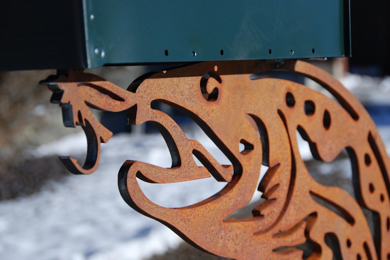 Rising Trout Mailbox Stand an Attractive Way to Receive Mail - Etsy