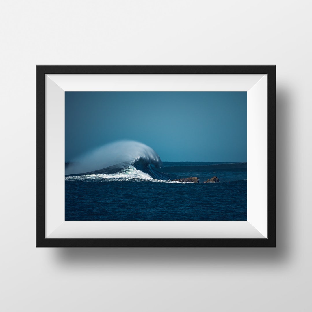 Creative Nazare Big Wave Photography Printable Photo Gift - Etsy
