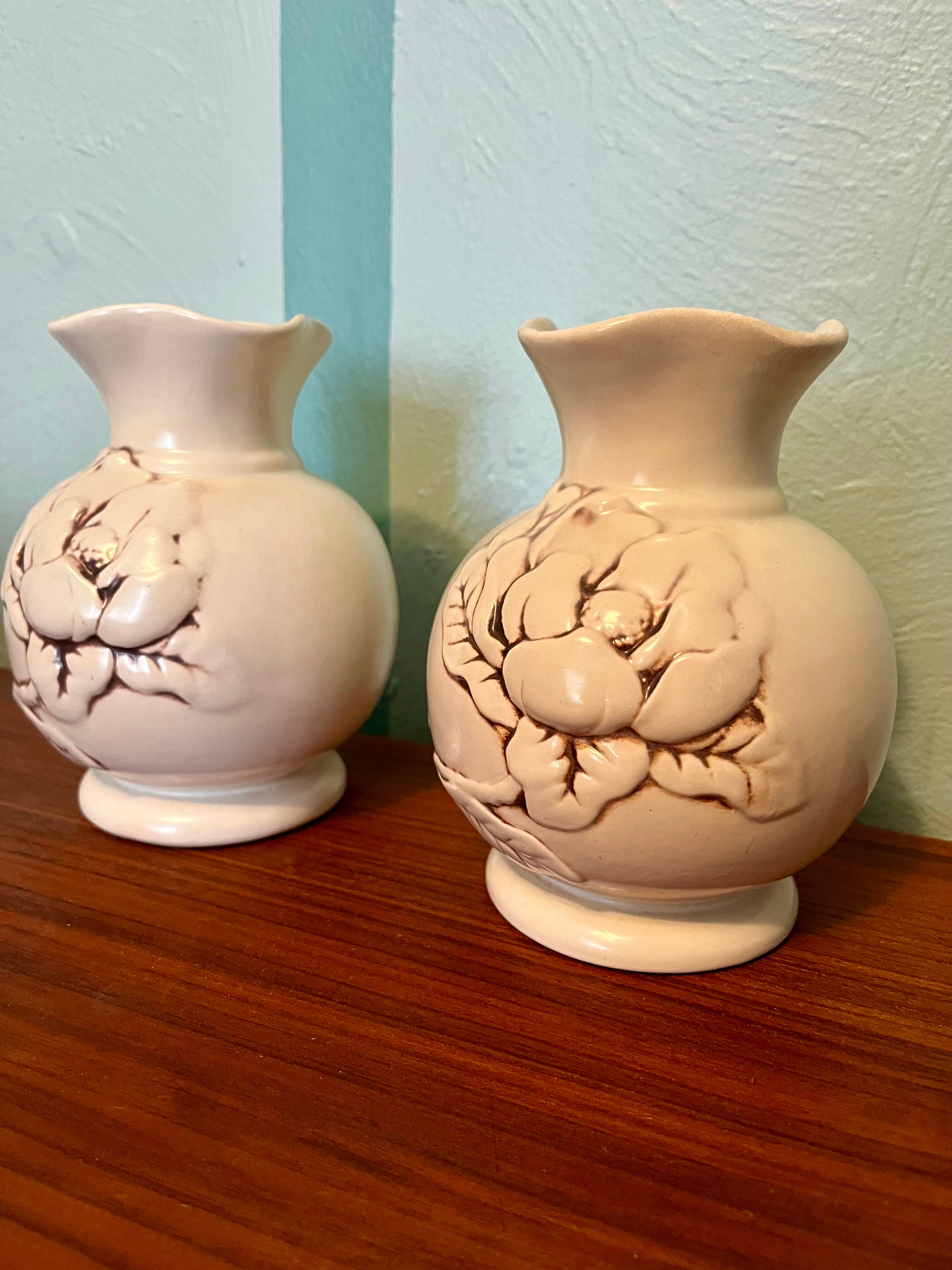 1940s Pair of Red Wing Magnolia Vases - Etsy
