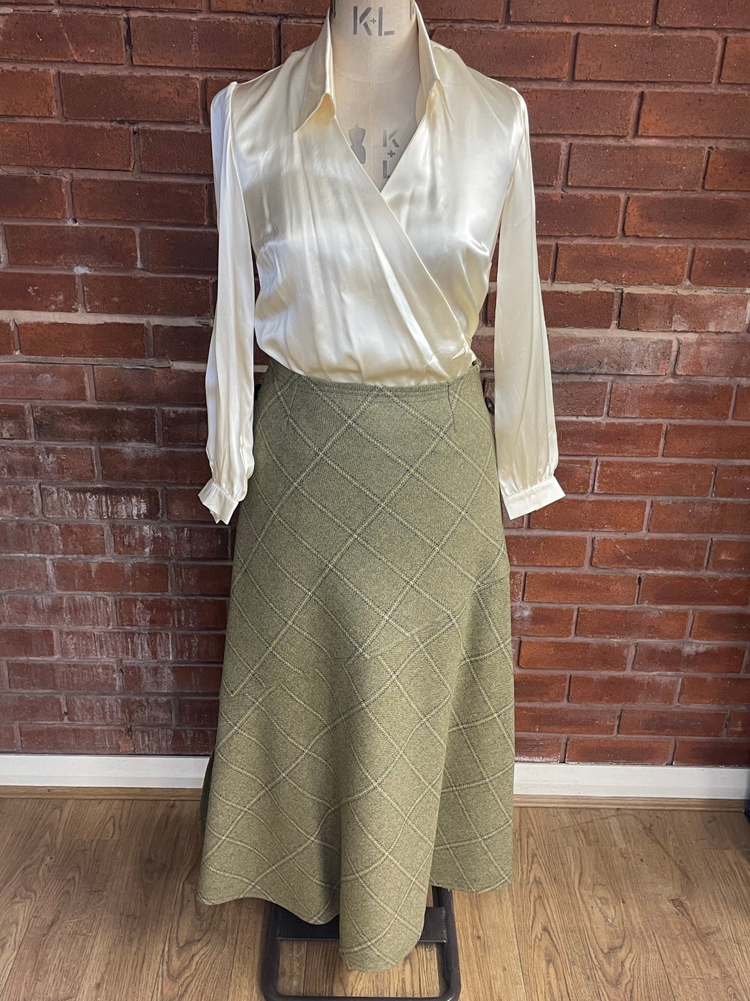 Long Bias Field Skirt, Tweed,lined, Ladies, Size 10 - Etsy