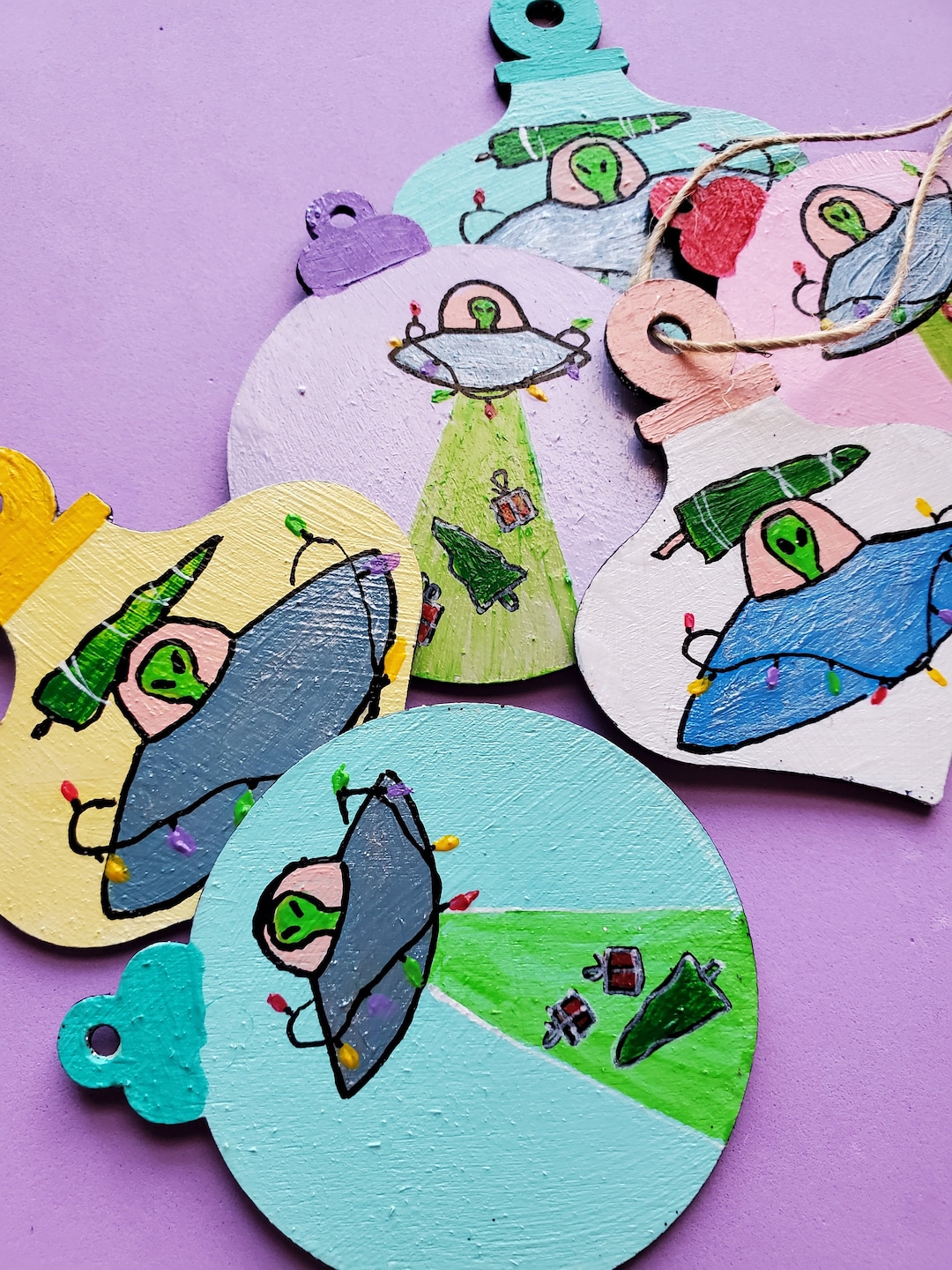 Hand Painted Alien Christmas Ornament Glitter - Etsy