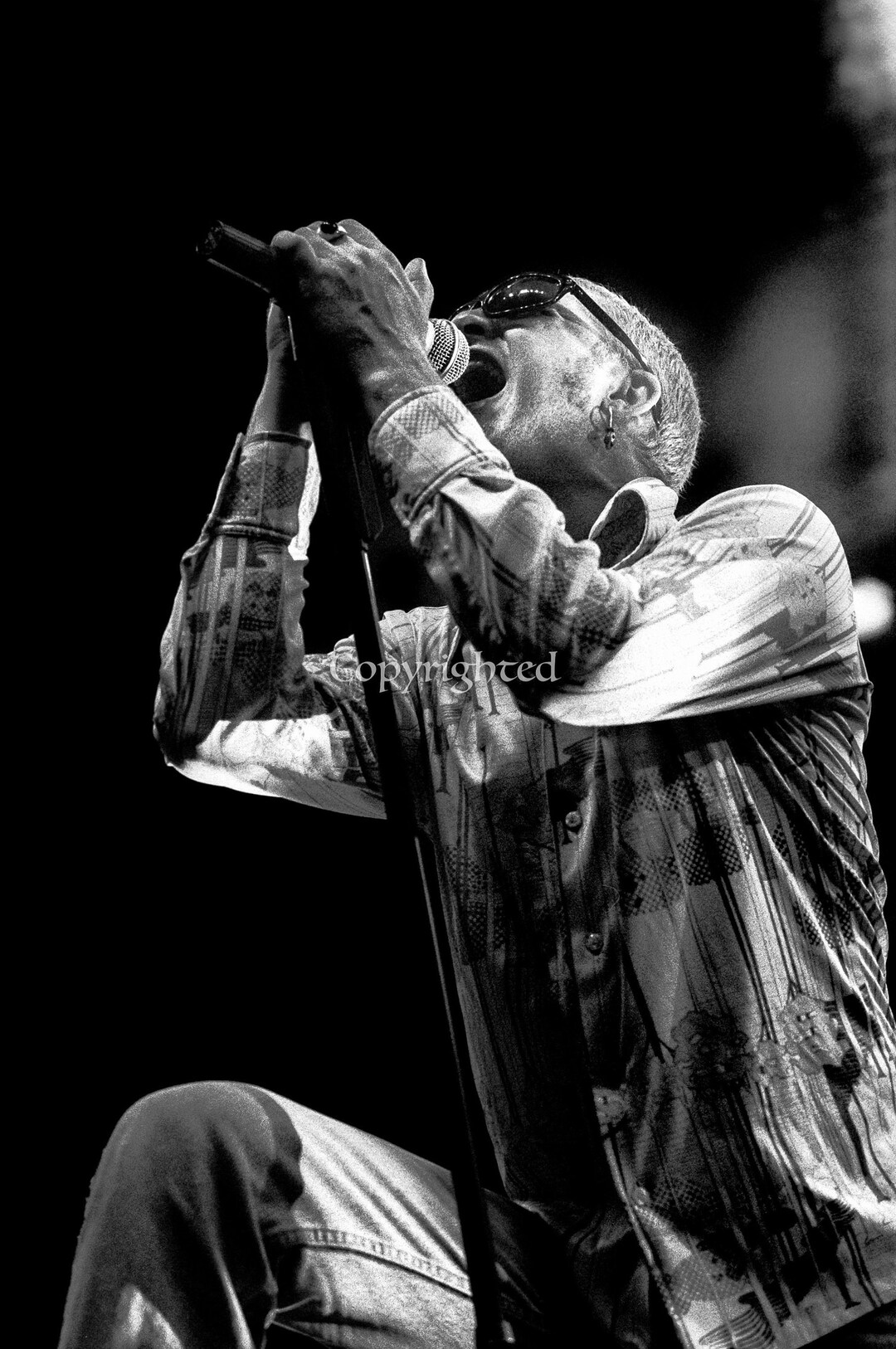Layne Staley of Alice in Chains in Concert in 1993. - Etsy