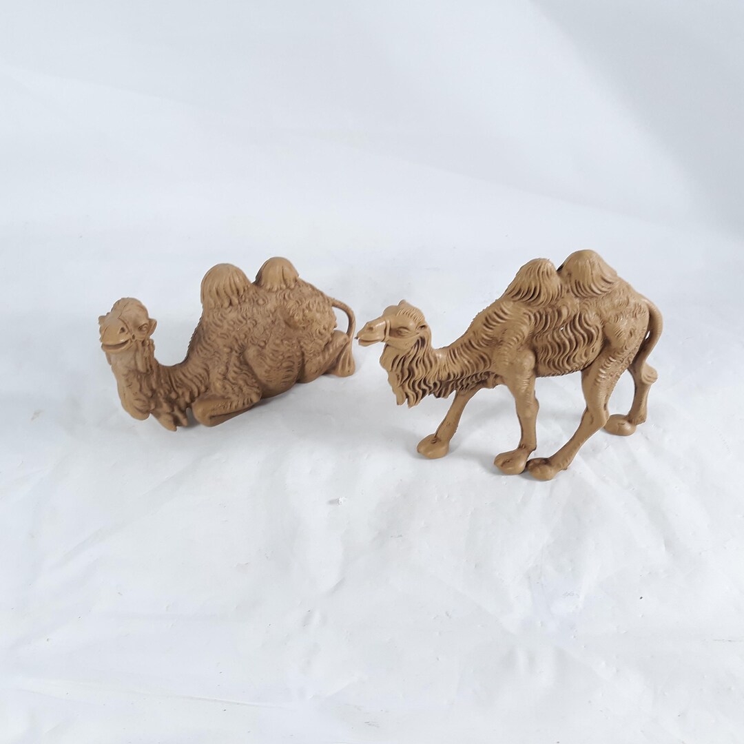 Vintage Italian Molded Resin Nativity Camels - Etsy