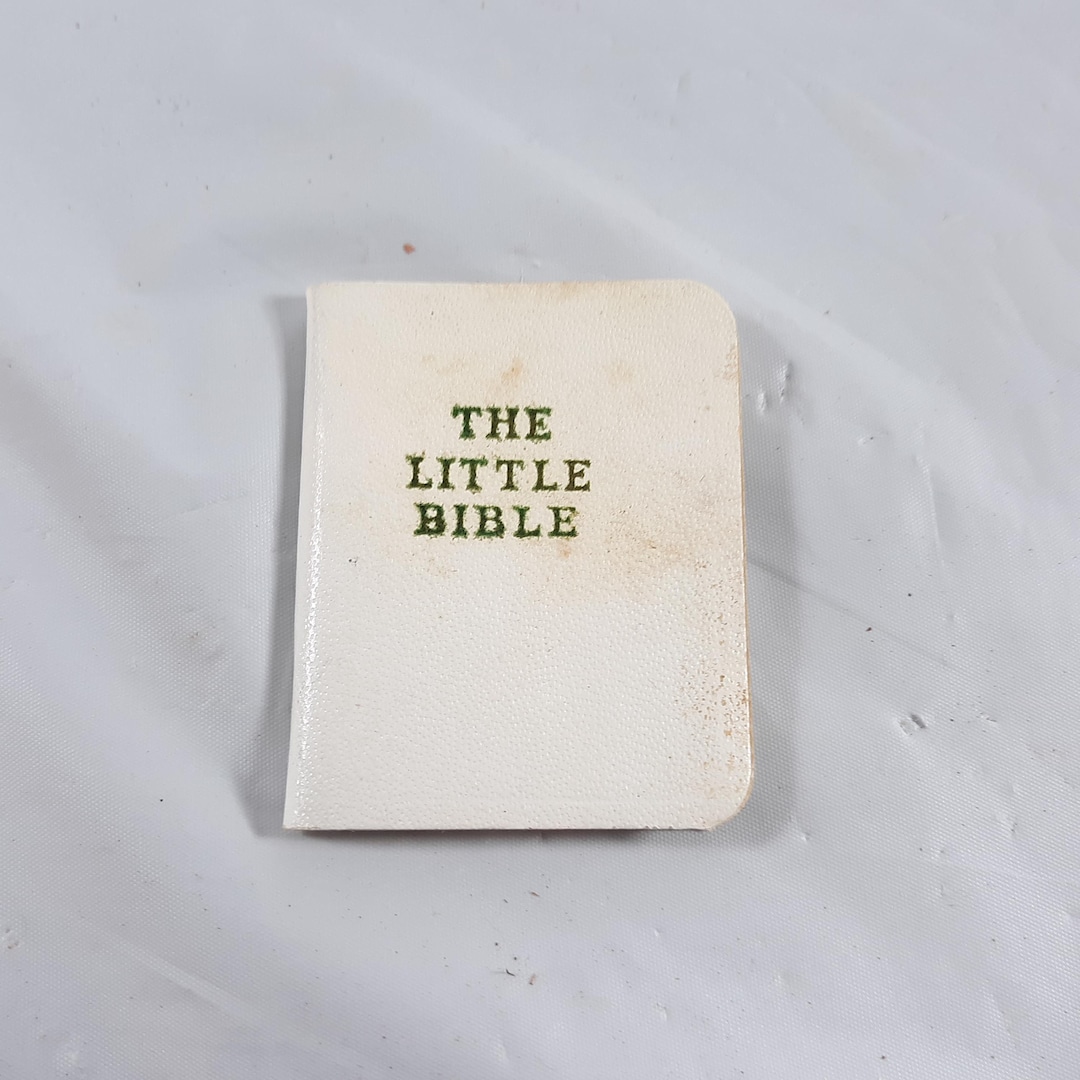 Vintage 1962 the Little Bible With Selections From Every Book of the ...