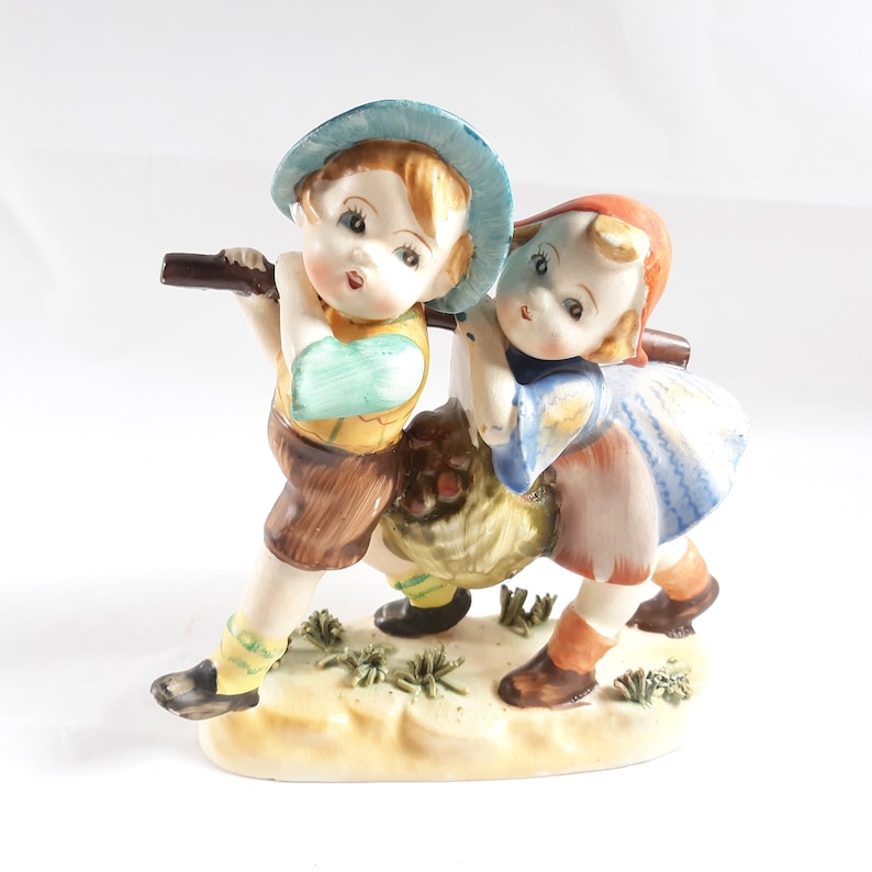 Girl and Boy Figurine Vintage Spaghetti Grass Ceramic - Etsy