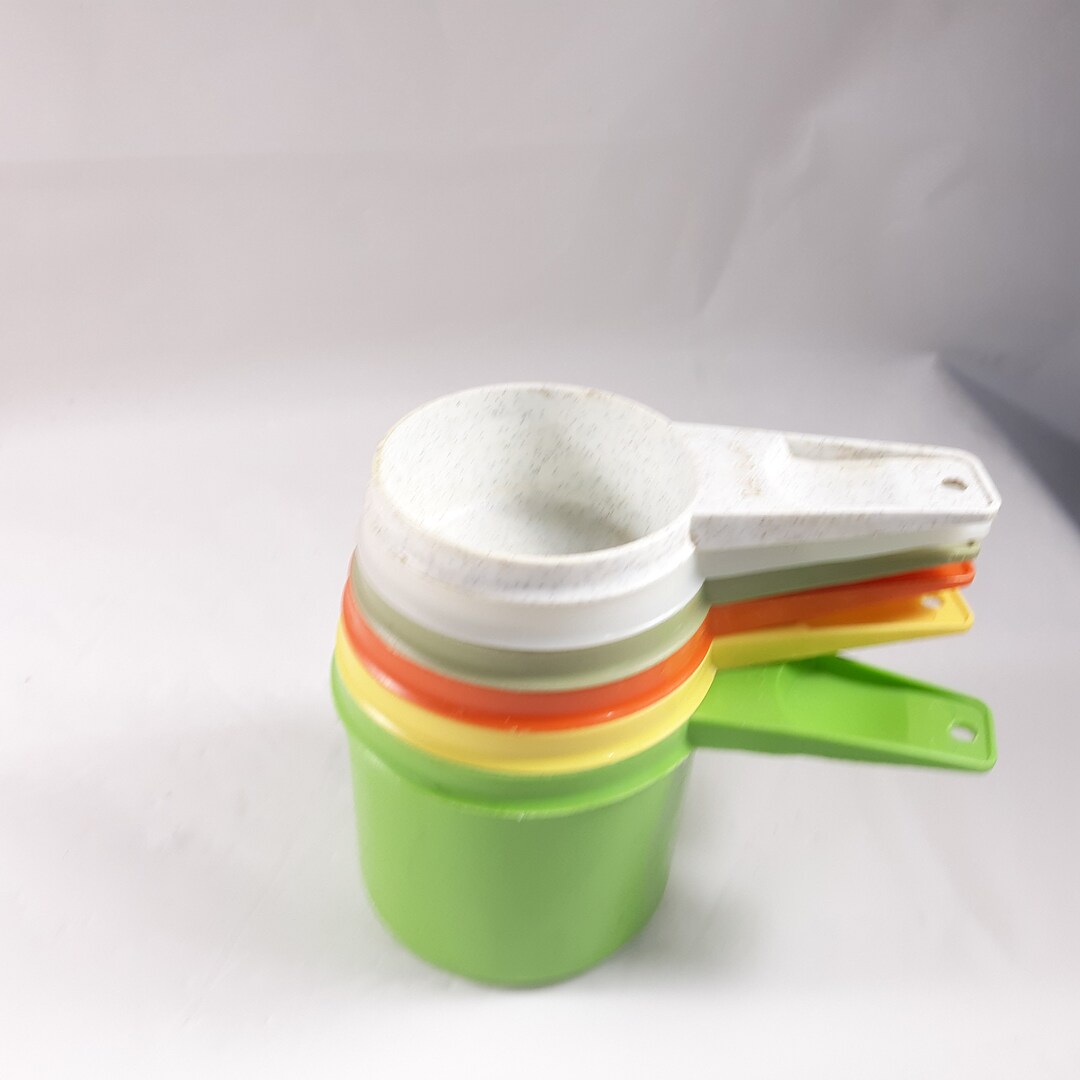 Tupperware Measuring Cups Multicolor Vintage Set of 6 - Etsy