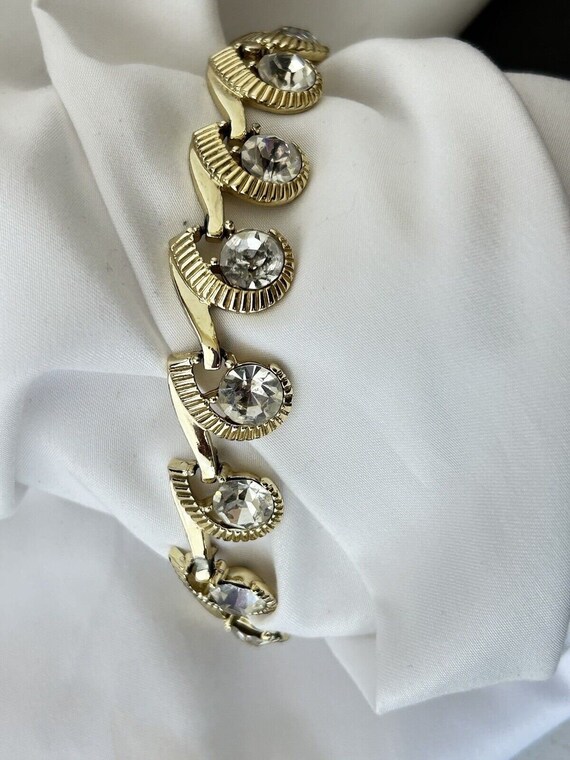 Kramer gold tone bracelet. Brushed gold tone bracelet… - Gem
