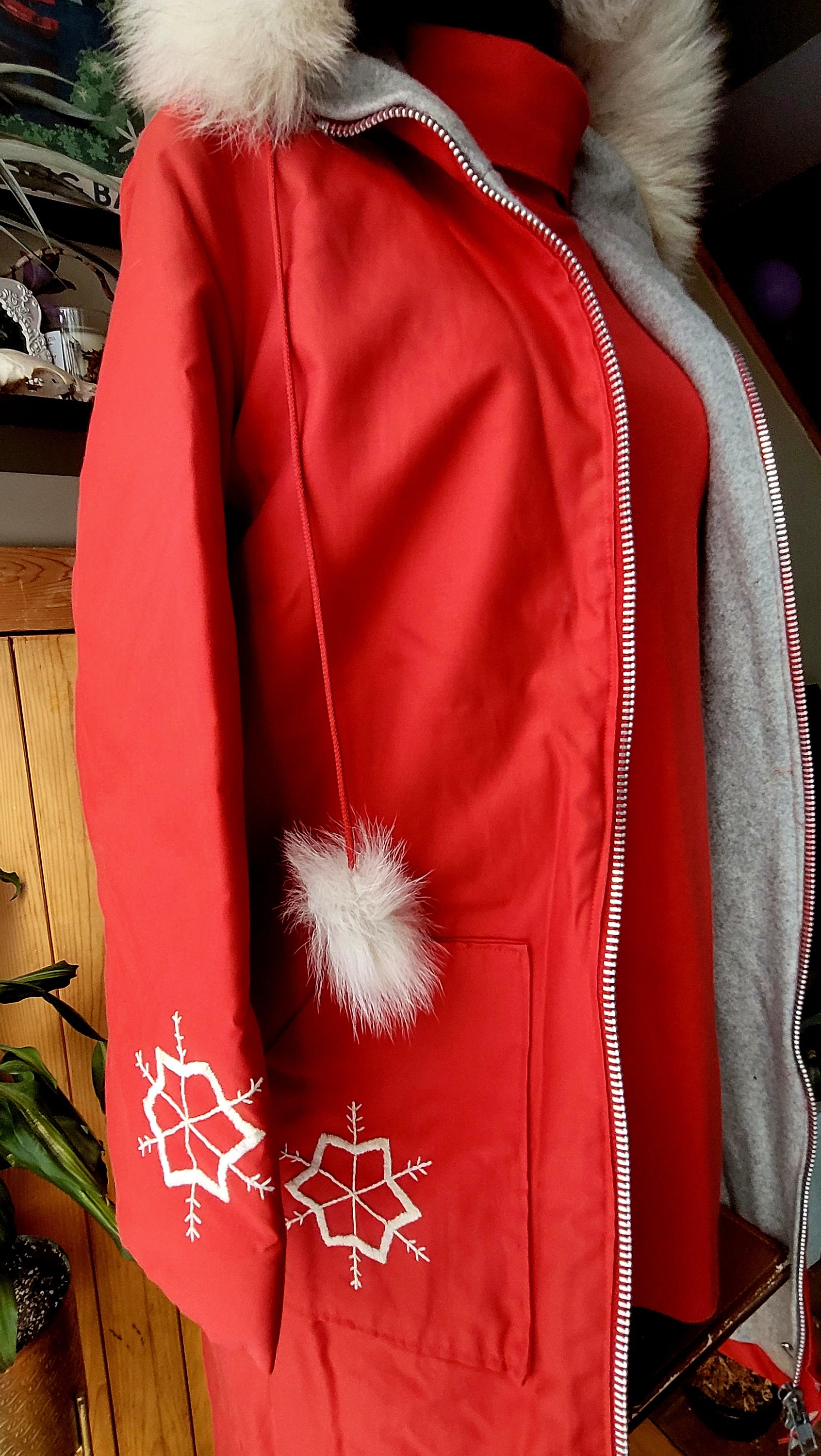 Vintage 1970s Red Eskimo Jacket Hand Embroidered Snowflakes Retro ...
