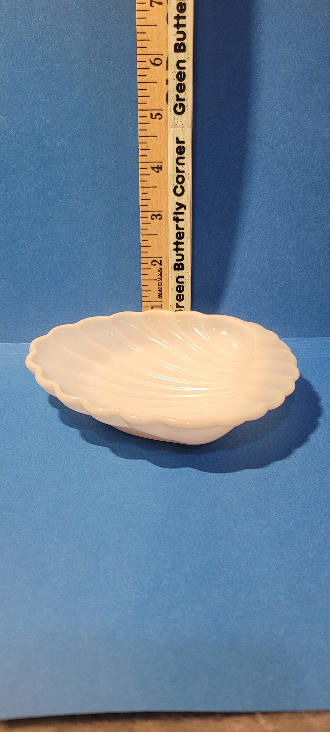 White Milk Glass Shell Soap/trinket Dish - Etsy