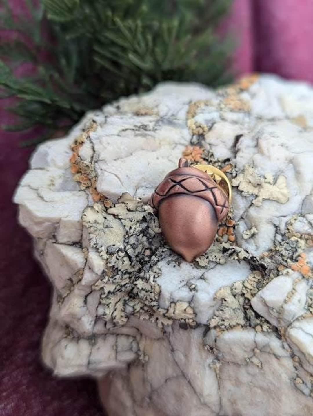 Bronze Acorn Lapel Pin, Autumn Acorn Pin, Fall Acorn Pin - Etsy