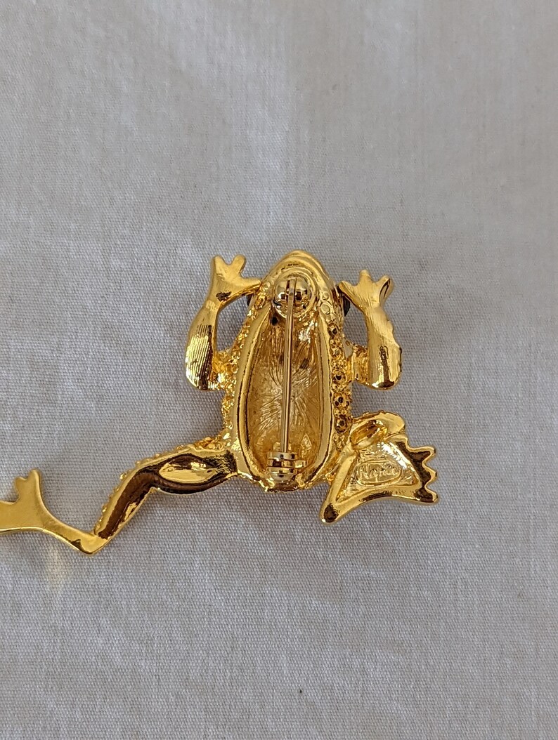 Vintage Napier Gold Toned Textured Frog Brooch Pin With Green ...