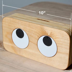 Googly Eye Clock - the Eyes Tell the Time! - Desk or Wall Clock ...