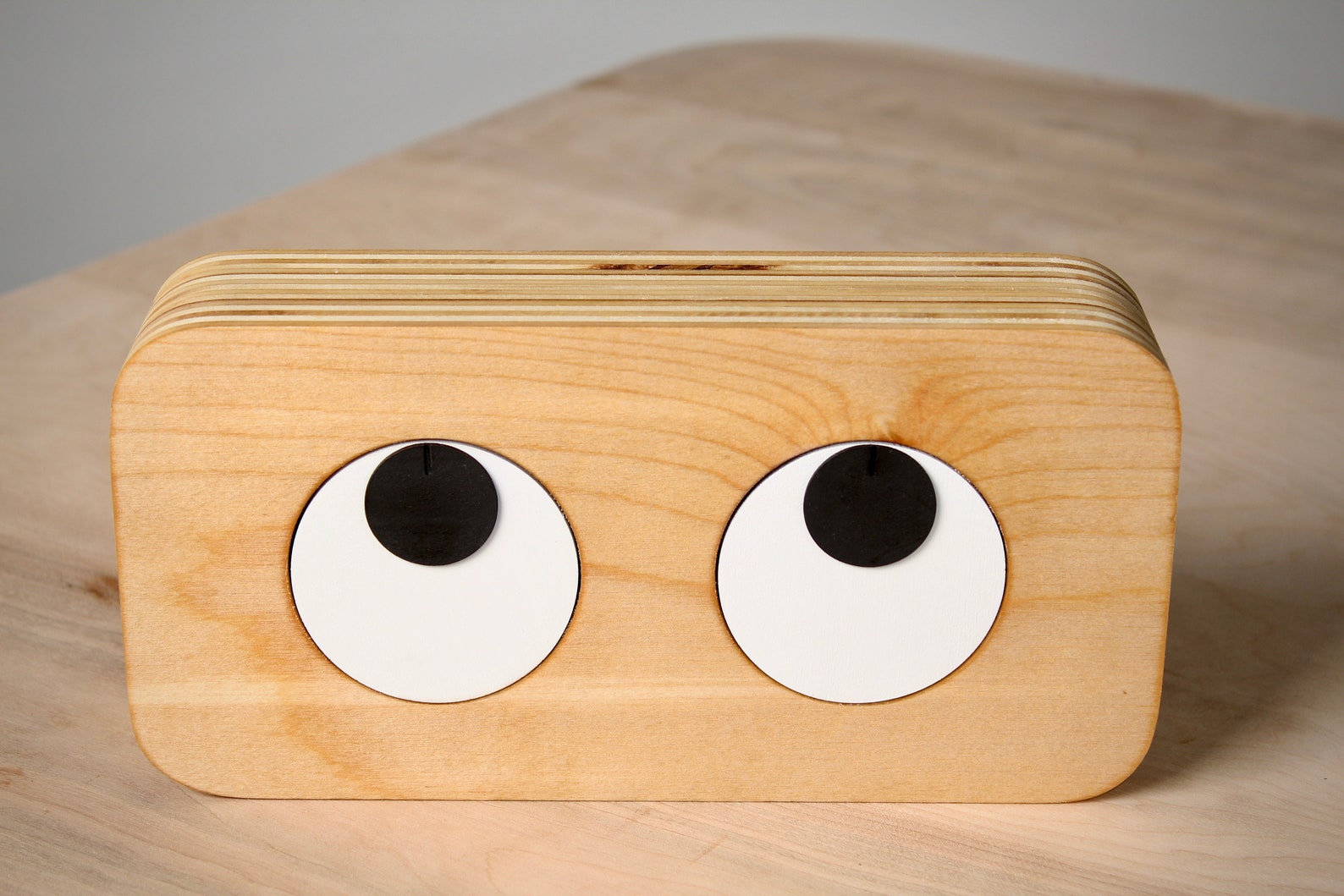 Googly Eye Clock - the Eyes Tell the Time! - Desk or Wall Clock ...
