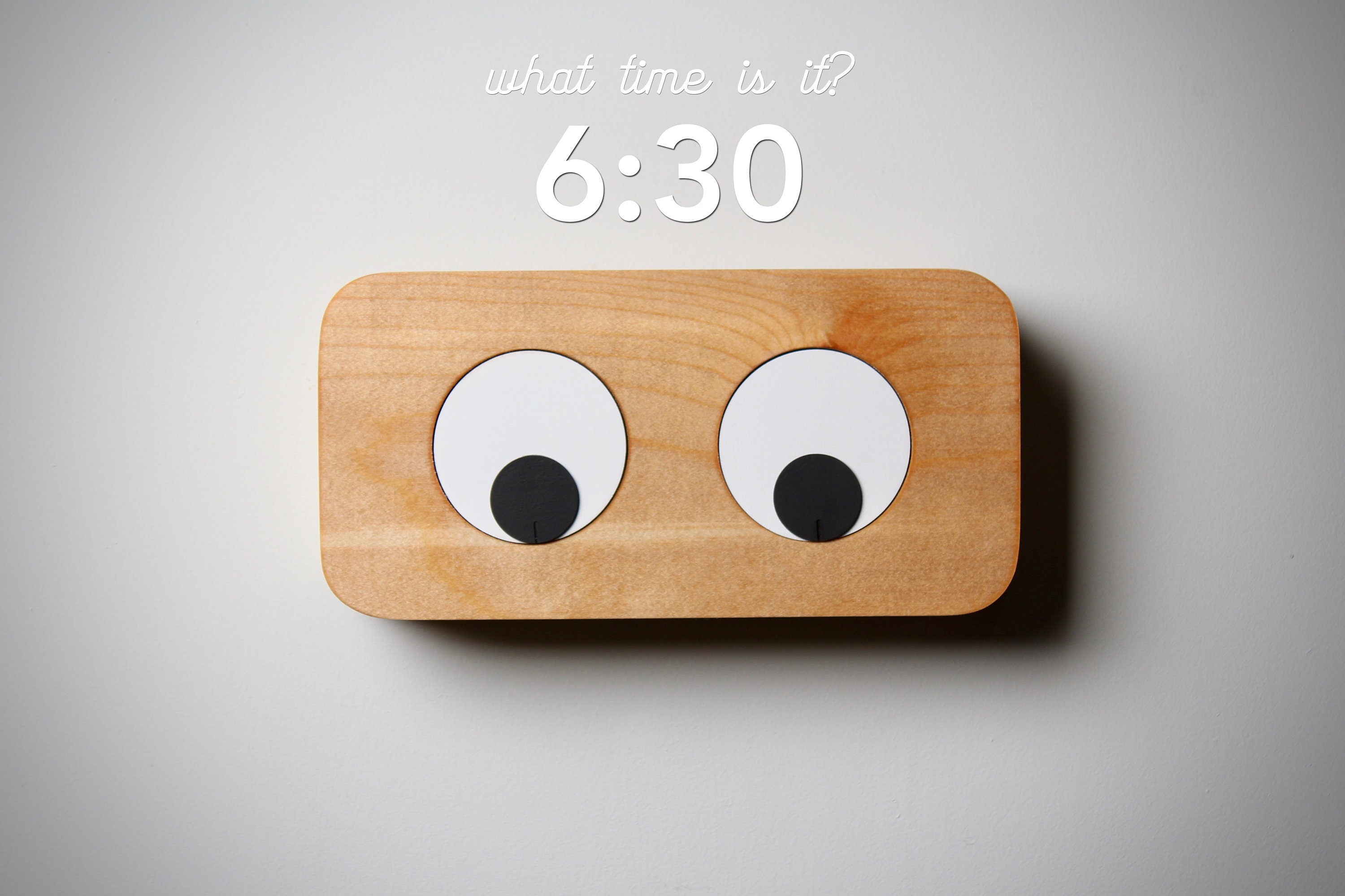 Googly Eye Clock - the Eyes Tell the Time! - Desk or Wall Clock ...