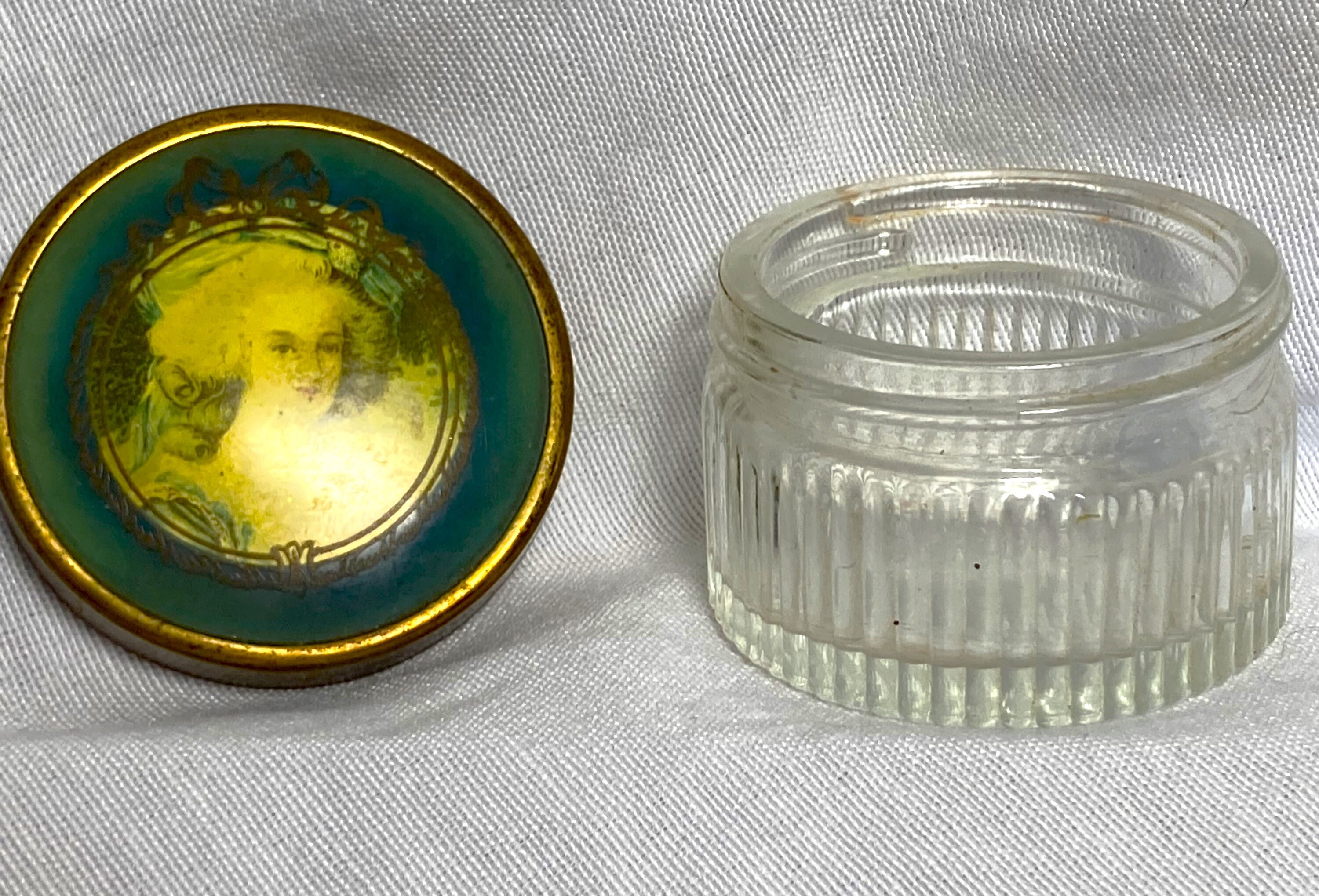 Vintage Victorian Era Glass Powder / Trinket Vanity Jar (c. 1920s) - Etsy