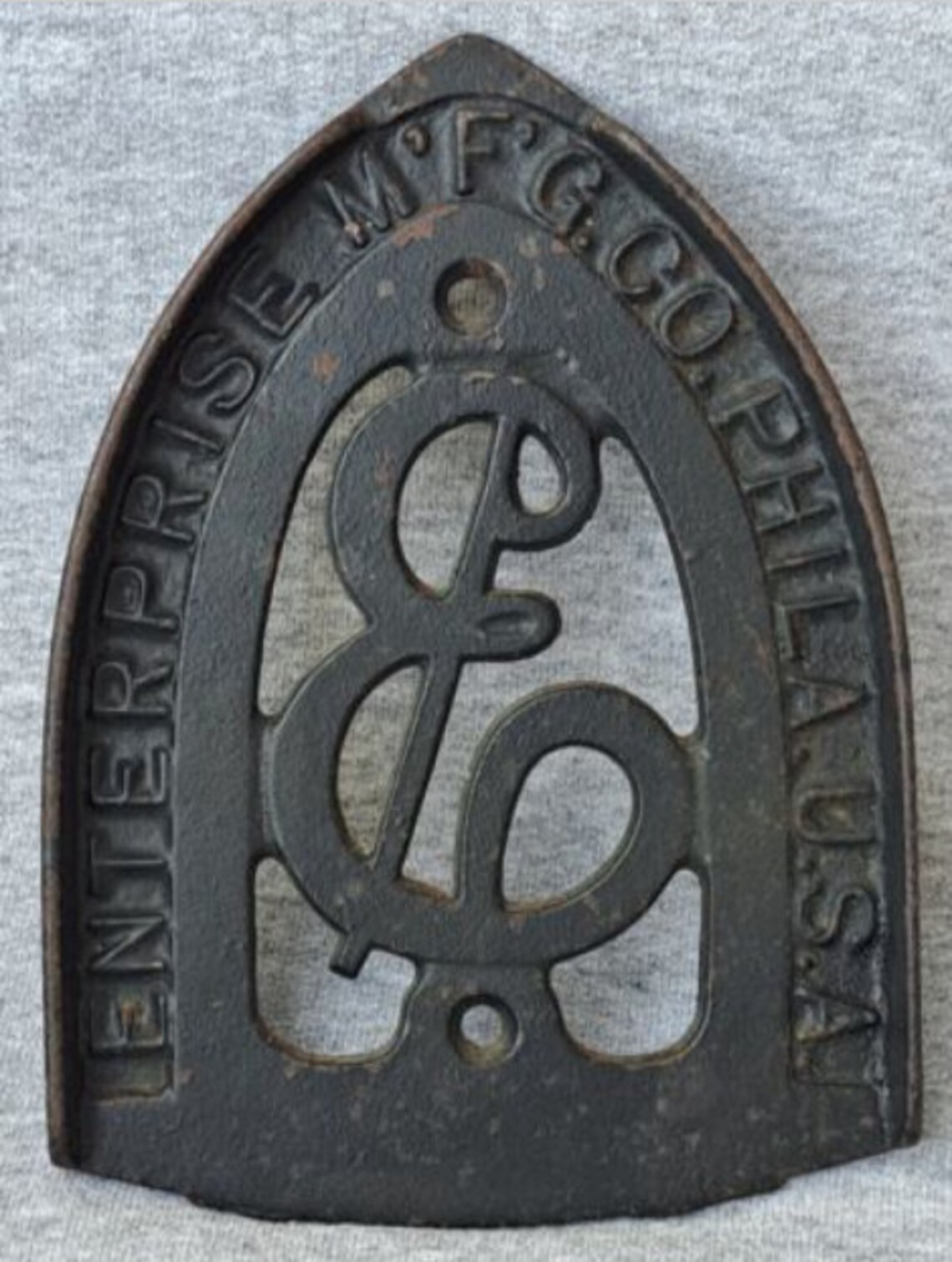 Pair of Antique Cast Iron Sad Irons and Trivet - Etsy