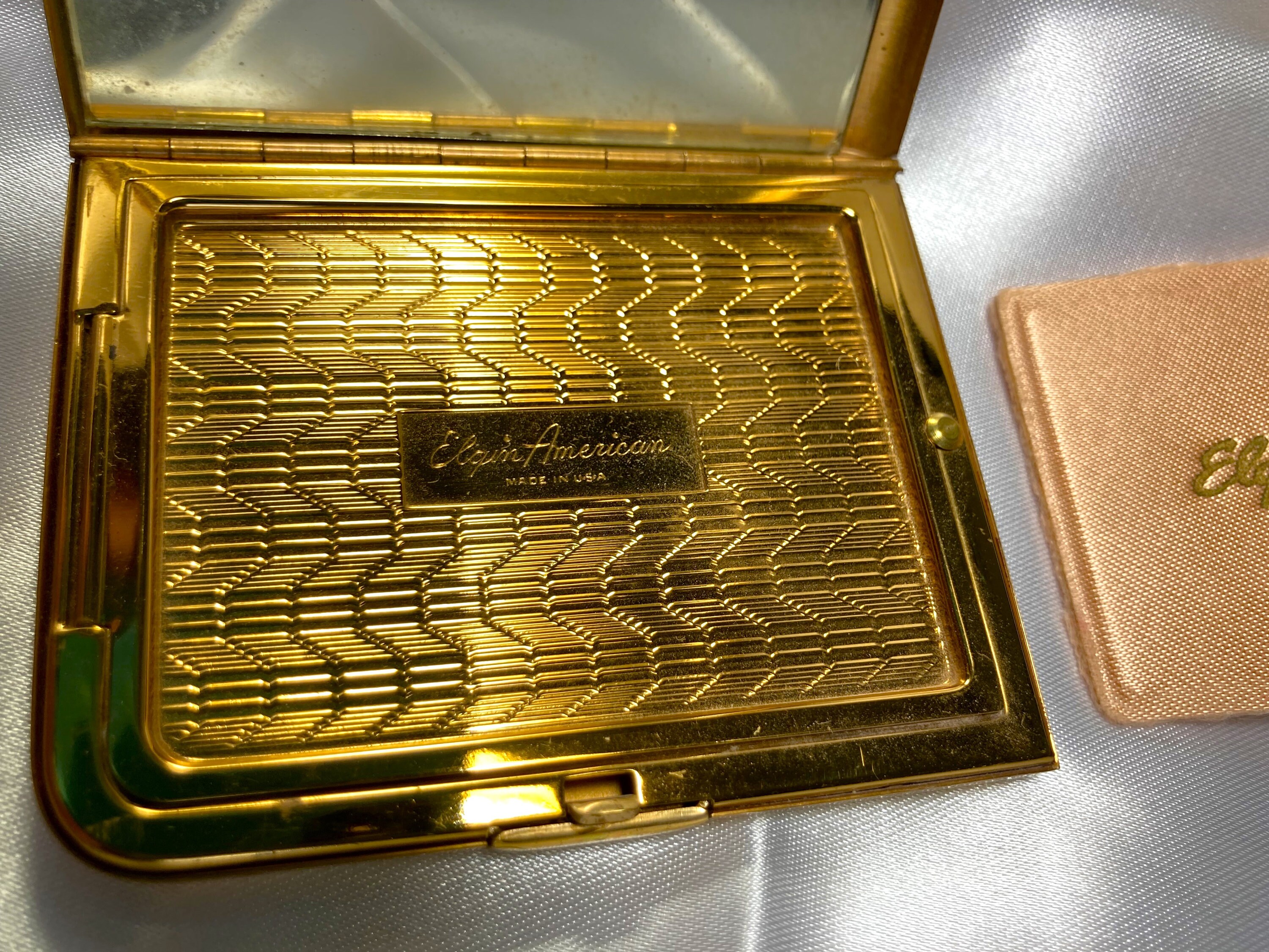 Beautifully Engraved Vintage ELGIN AMERICAN Gold Toned Compact (1950s ...