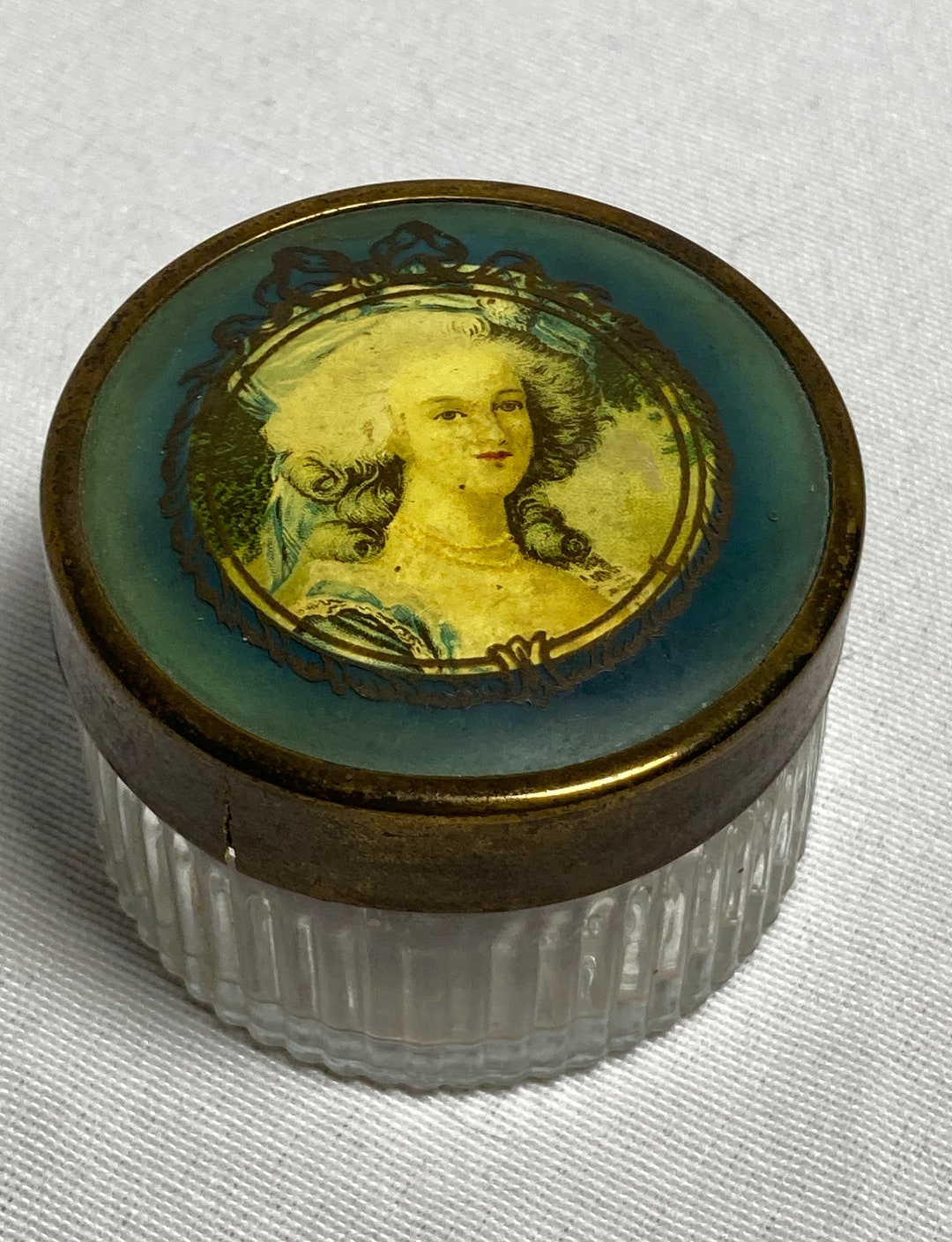 Vintage Victorian Era Glass Powder / Trinket Vanity Jar (c. 1920s) - Etsy