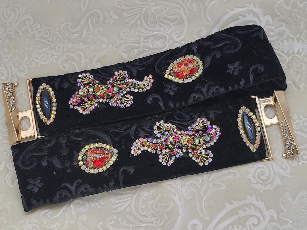 Textured Black Fabric Belt With Lizard Charm & Rhinestone Trim - Etsy