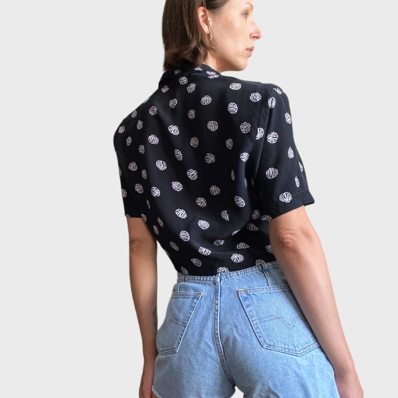 Retro Short Sleeve Black Blouse With Sea Shell Print Size M - Etsy