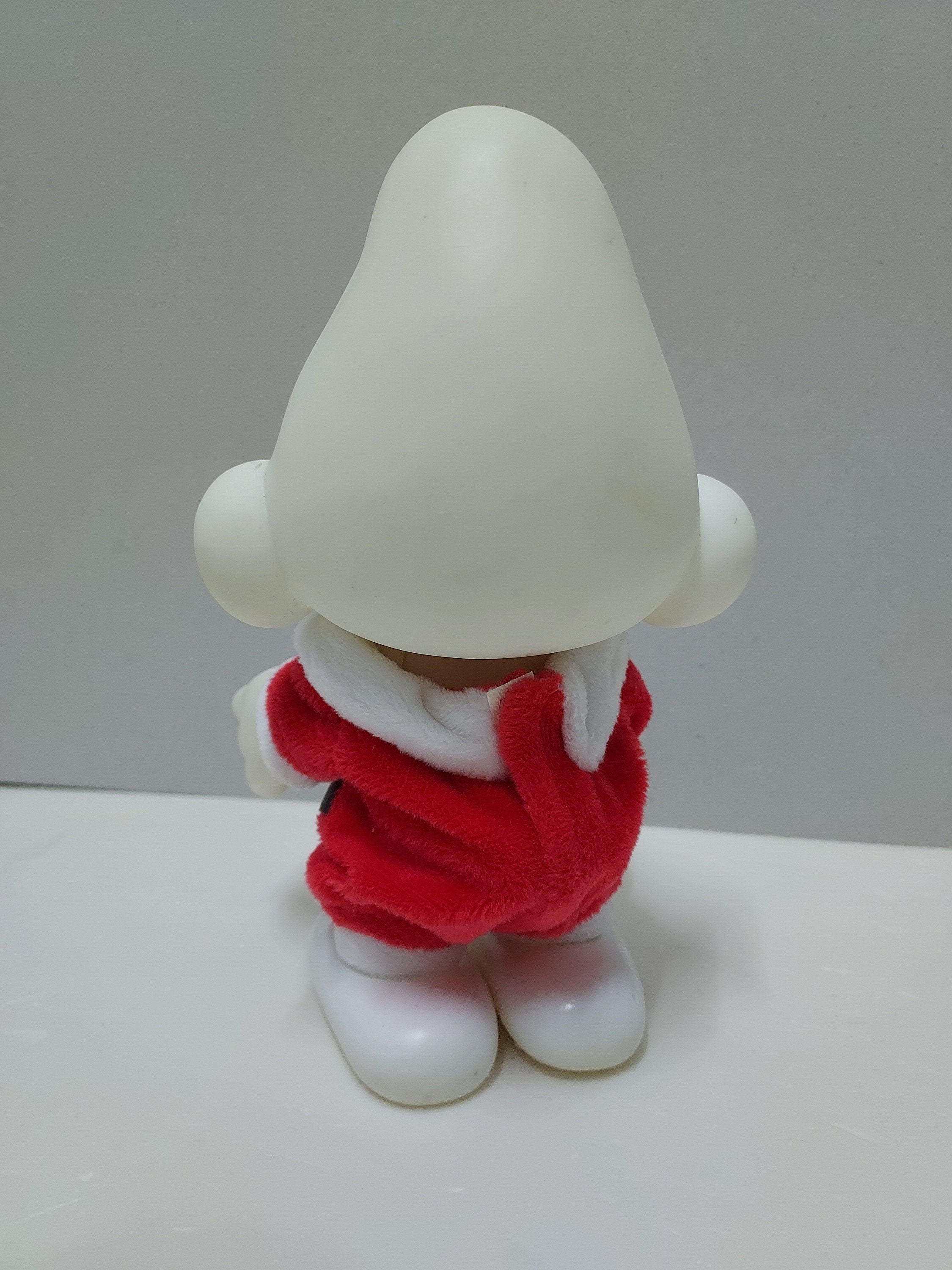 Unicef White Smurf 19cm Global Smurf With Clothes DIY Sliver Black ...