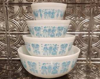 Vintage Pyrex Set of 4 Blue Amish Butterprint Cinderella Nesting Bowls ...