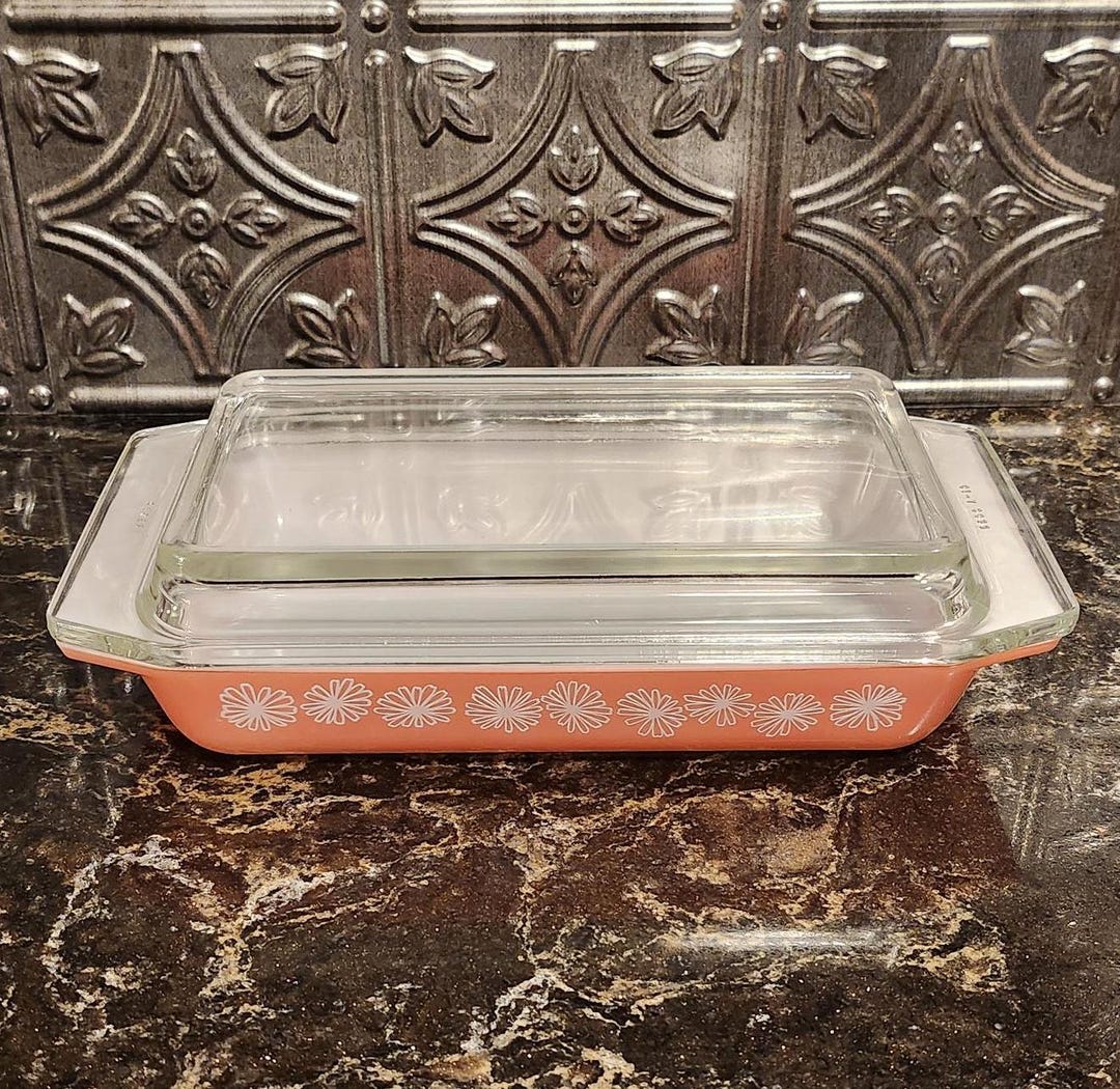 Vintage Pyrex Pink Daisy Space Saver Casserole With Lid - Etsy
