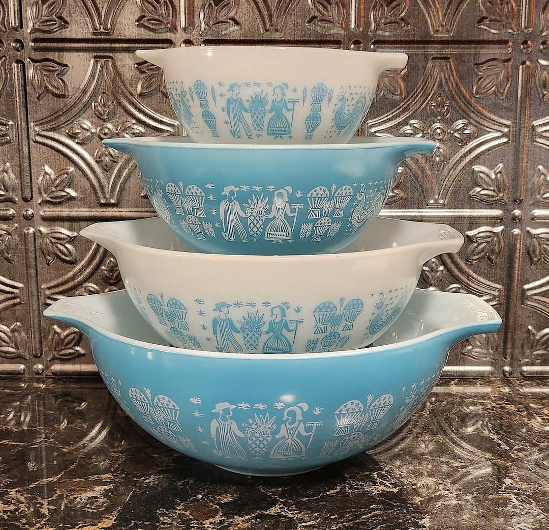 Vintage Pyrex Set of 4 Blue Amish Butterprint Cinderella Nesting Bowls ...