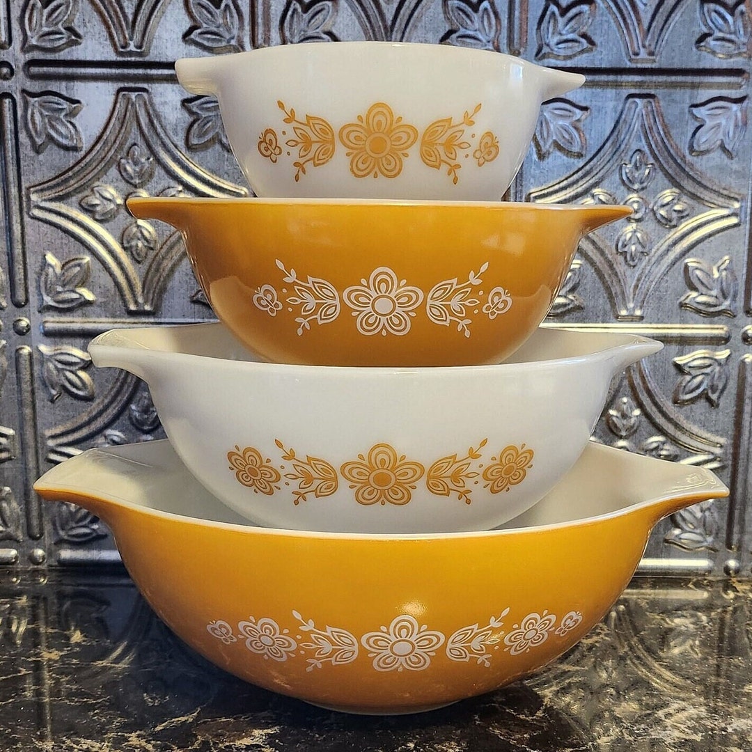 Vintage Pyrex Set of 4 Butterfly Gold Cinderella Nesting Bowls - Etsy