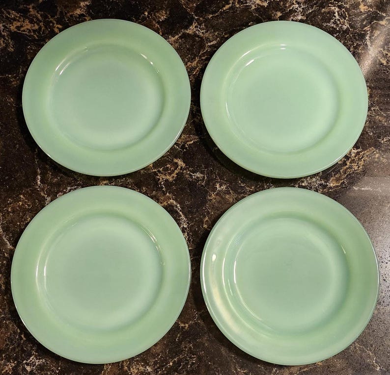 Vintage Fire King Set of 8 Jadeite 6.75 Bread & Butter Plates - Etsy