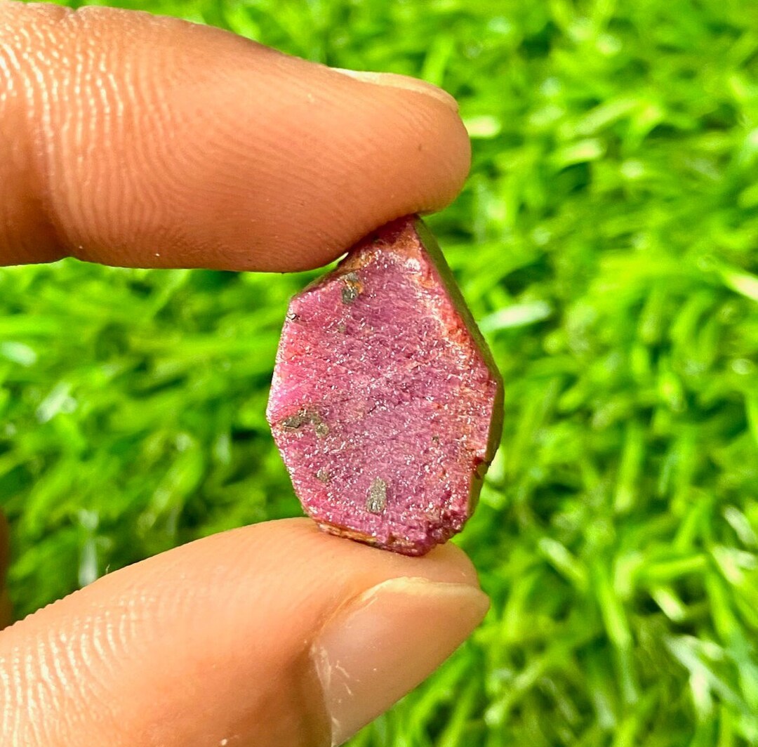 Raw Natural Red Ruby Gemstone, 20 MM 19.10 Cts Ruby Raw Rough Loose ...