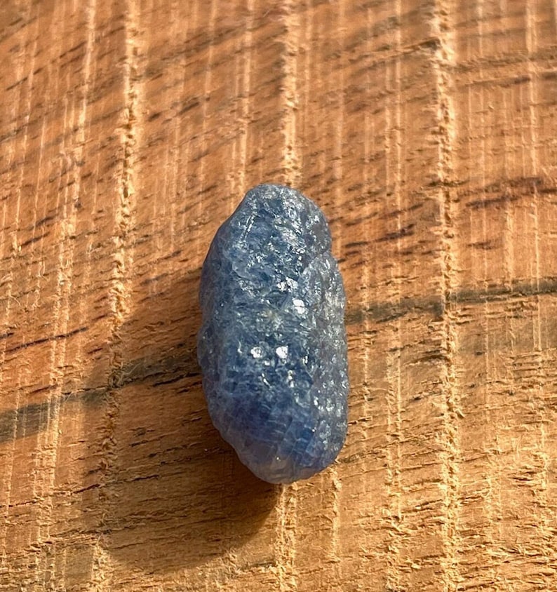 AAA Quality Natural Raw Blue Sapphire Rough Gemstone 15x8 MM Sapphire ...