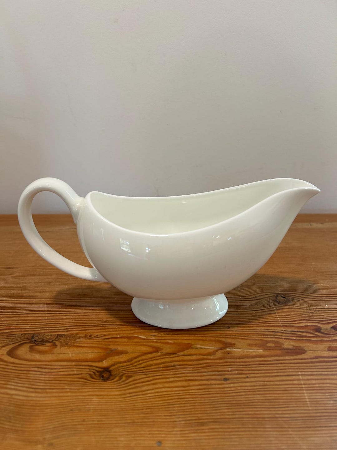 Vintage Wedgwood Gravy Boat / Pitcher | Bone China | Made in England - Etsy