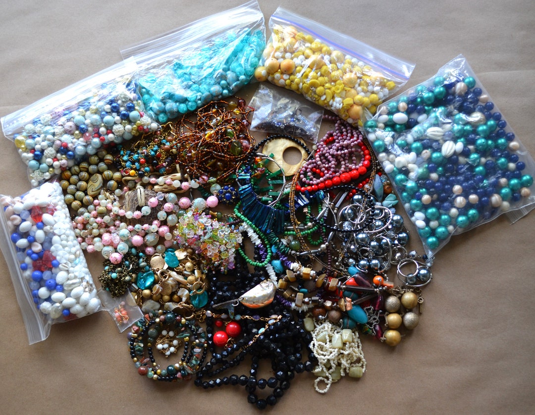 4 Pounds Vintage Jewelry Wearable & Broken, Bracelets, Necklaces, Loose ...