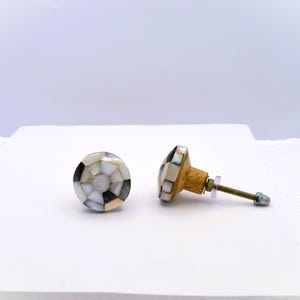 Mother of Pearl Knob, Seashell Drawer Pull, White Abalone Shell Door Handle, Kitchen Cabinet ...