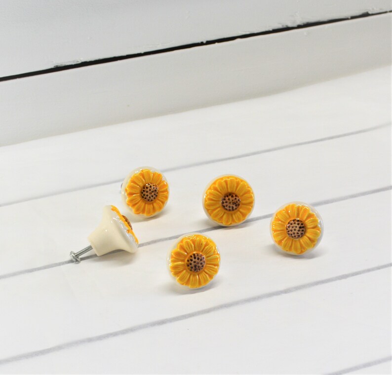 Yellow Sunflower Knob, Flower Drawer Pull, Cabinet Hardware - Etsy
