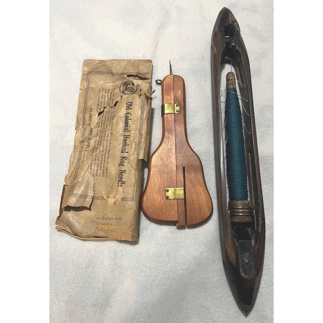 Antique Wooden Rug Needle Tool & Vintage Loom Boat Shuttle With Blue ...