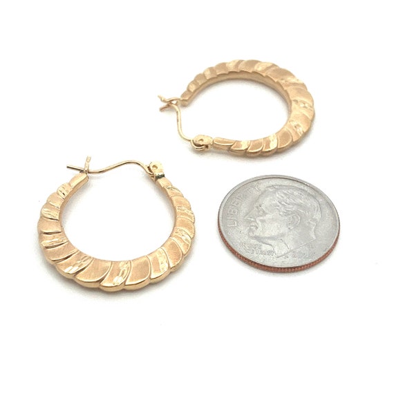 Medium Fluted 10k Yellow Gold Shrimp Hoops Snap Clas… - Gem