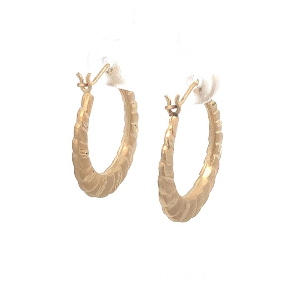 Medium Fluted 10k Yellow Gold Shrimp Hoops Snap Clas… - Gem